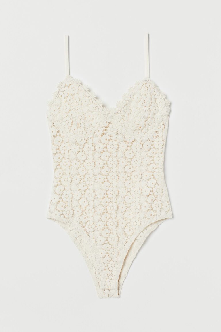 鶴見萌 × H&M クロッシェレースボディスーツ – uwinfo