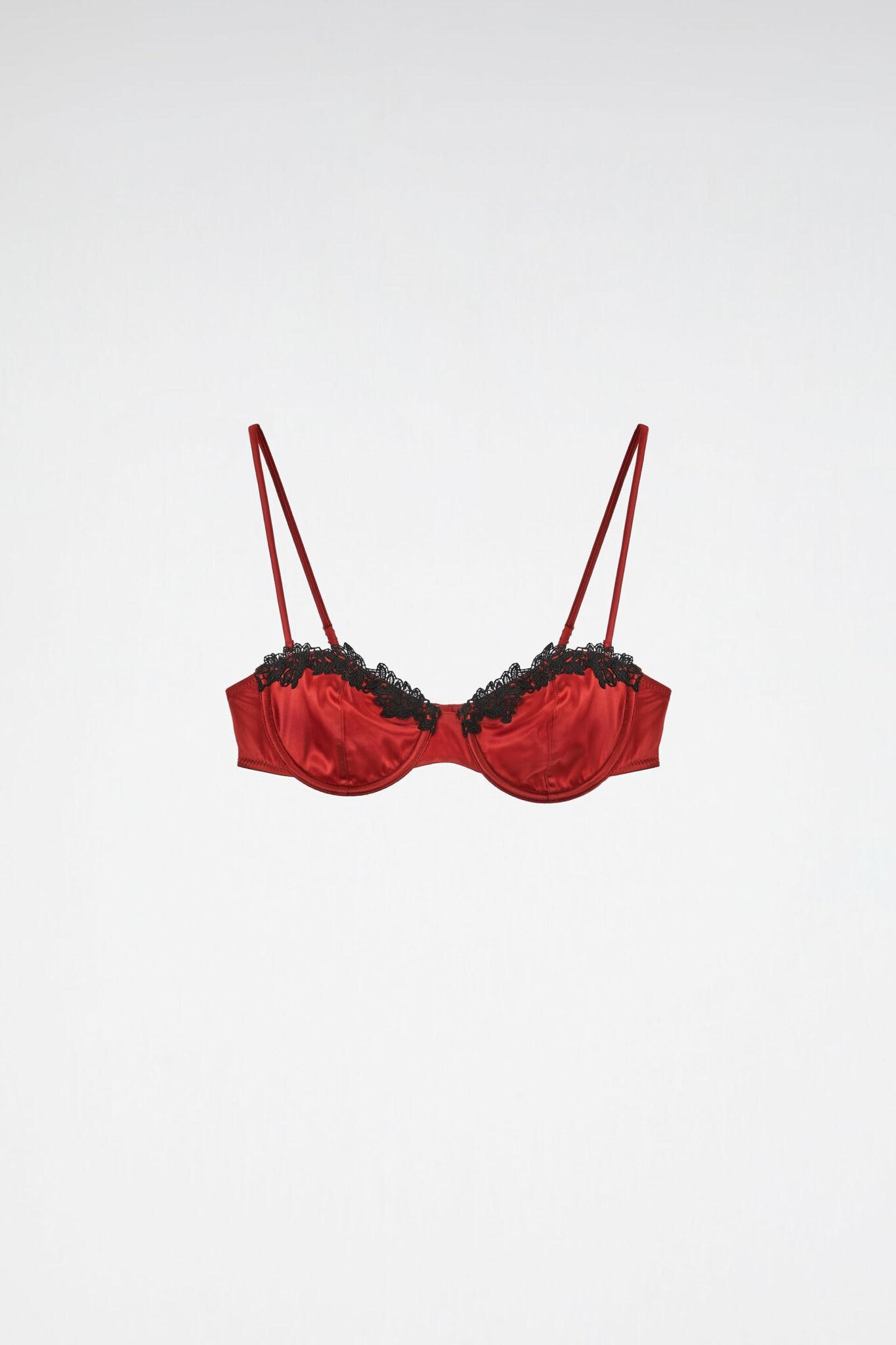 澄田綾乃 × ZARA レーストリム サテンブラ – uwinfo