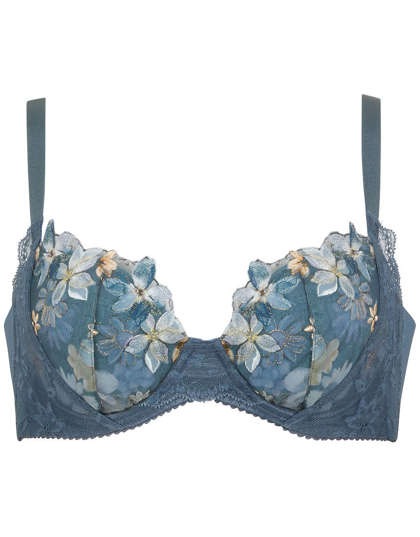 綾瀬天 × 重力に負けないバストケアBra – uwinfo