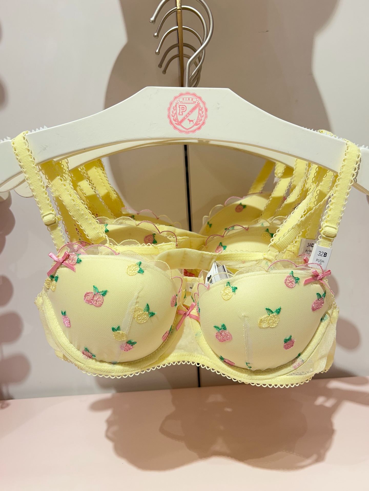 小宵こなん × Wink Push-Up Balconette Bra – uwinfo