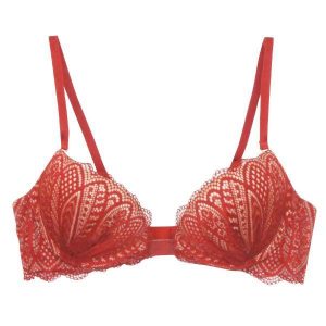 釈アリス × Hollywood ストラップレス ブラ – uwinfo